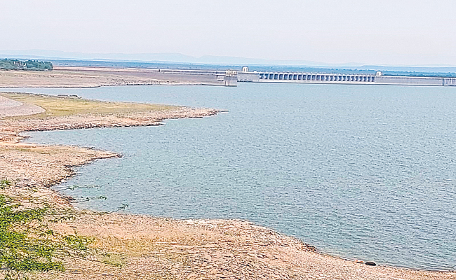 నగరానికి నీటి ముప్పు | Decreasing Water storage in Nagarjuna sagar reservoir | Sakshi